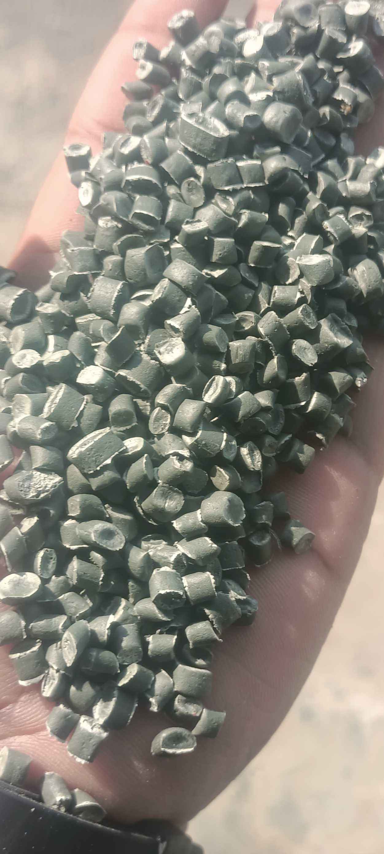 HD DUBAN GRANULES,HDPE,Scrap,Blow,Laravel