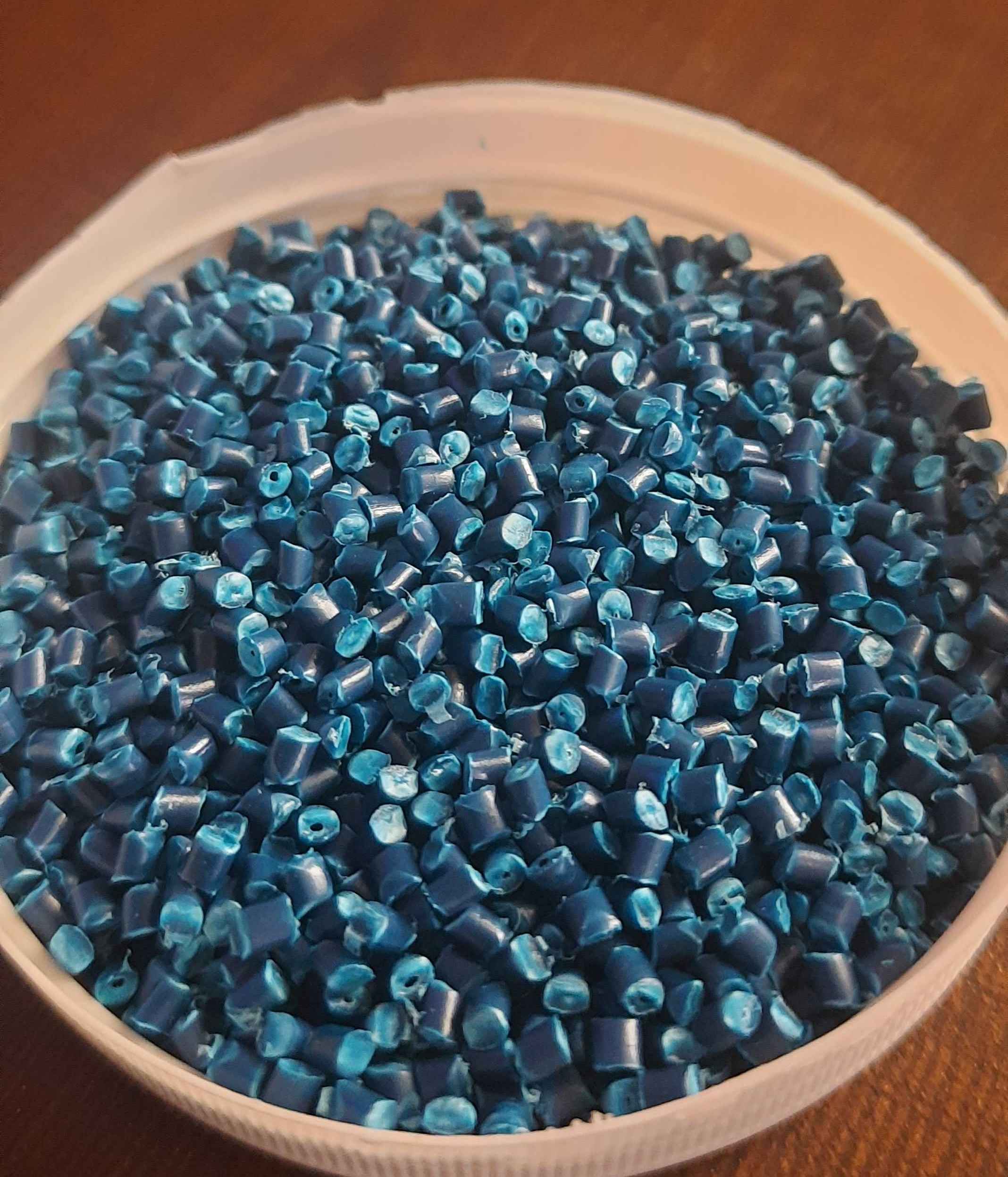 HD RAFIYA DANA,HDPE,Lumps,RAFFIA,Laravel