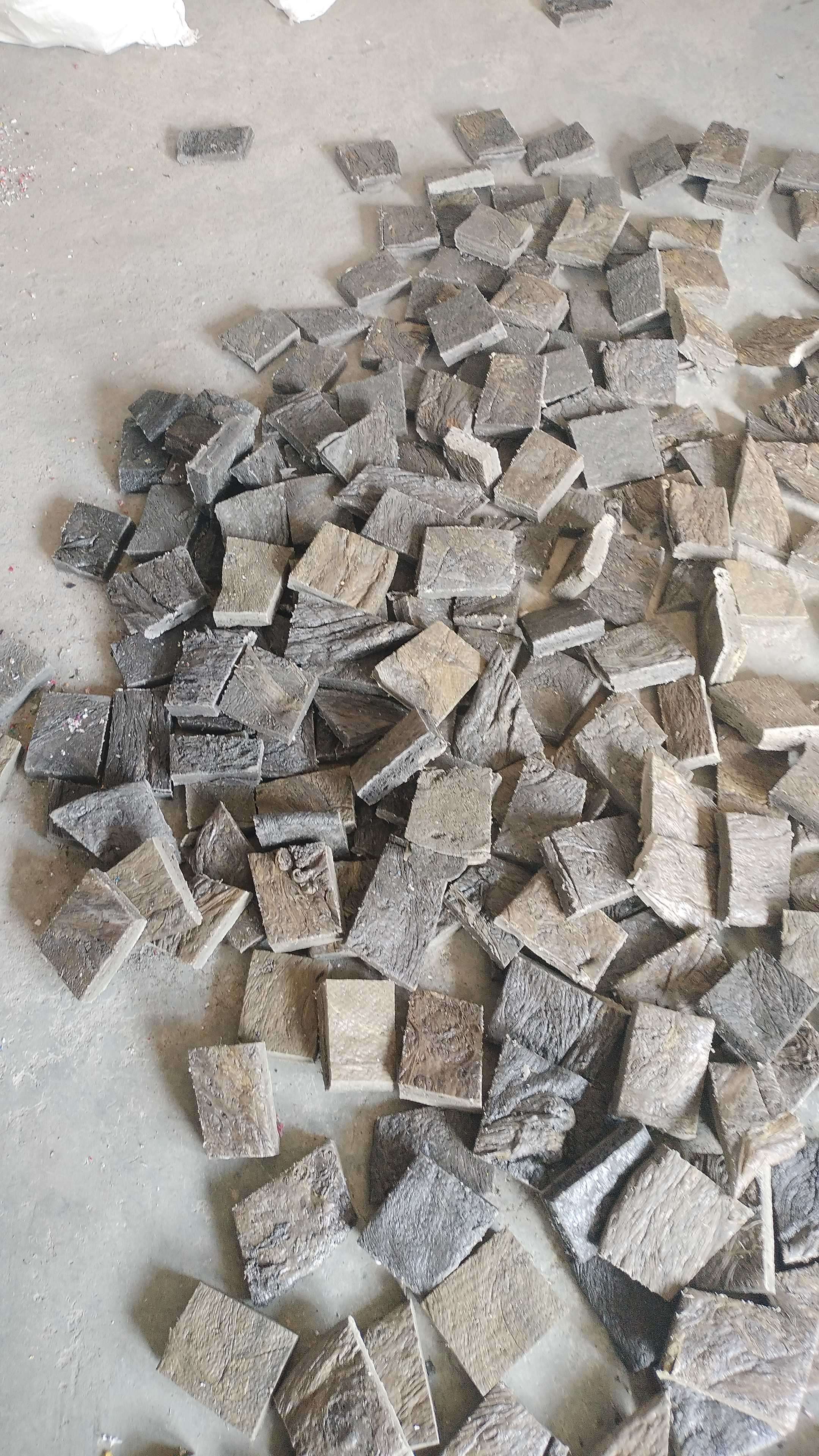 LUMPS GULLA,LDPE,Lumps,Film Grade,Laravel