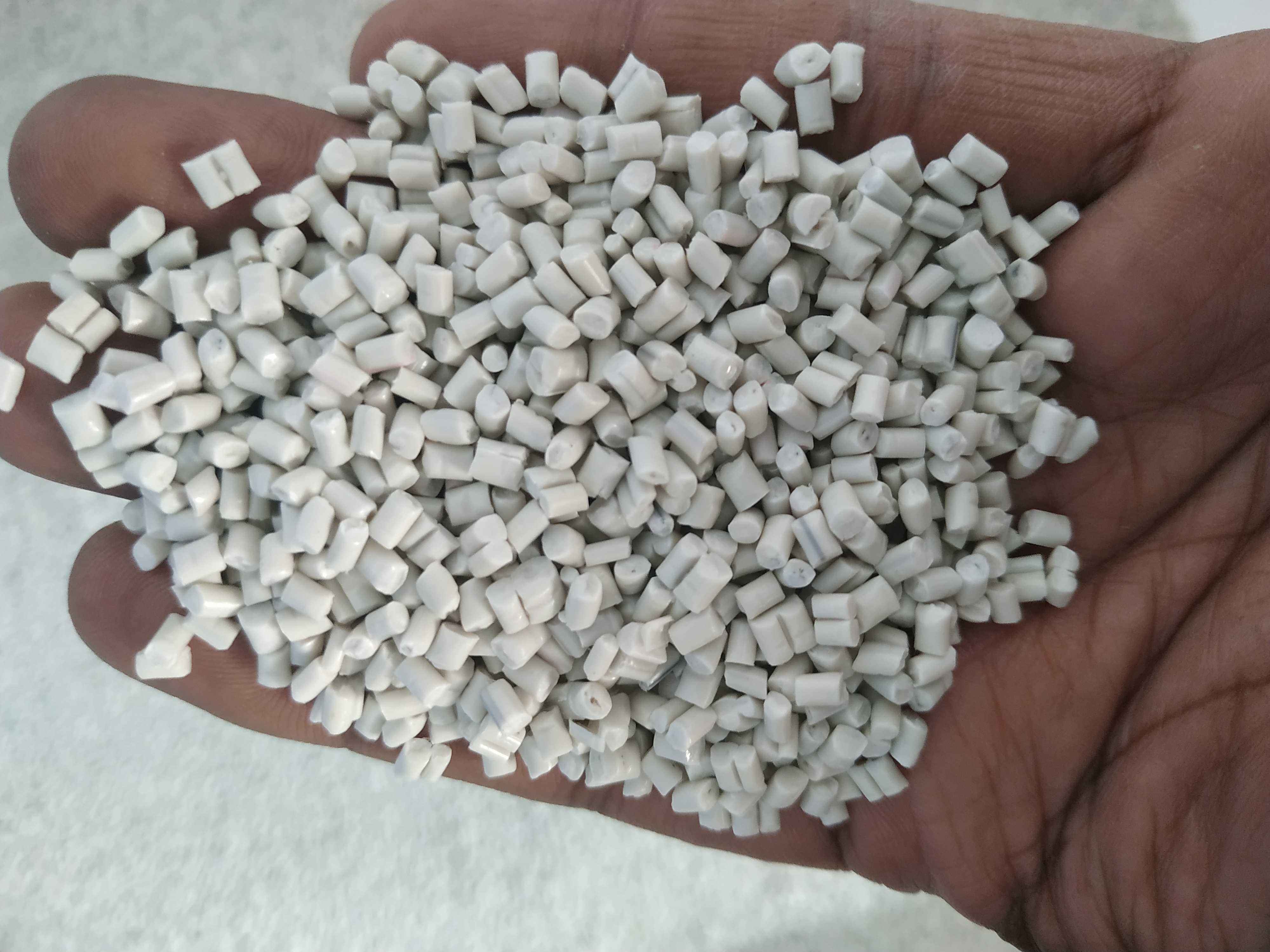 PP MILKY WHITE GRANULES,PP,Reprocess Granule,Injection Molding,Laravel