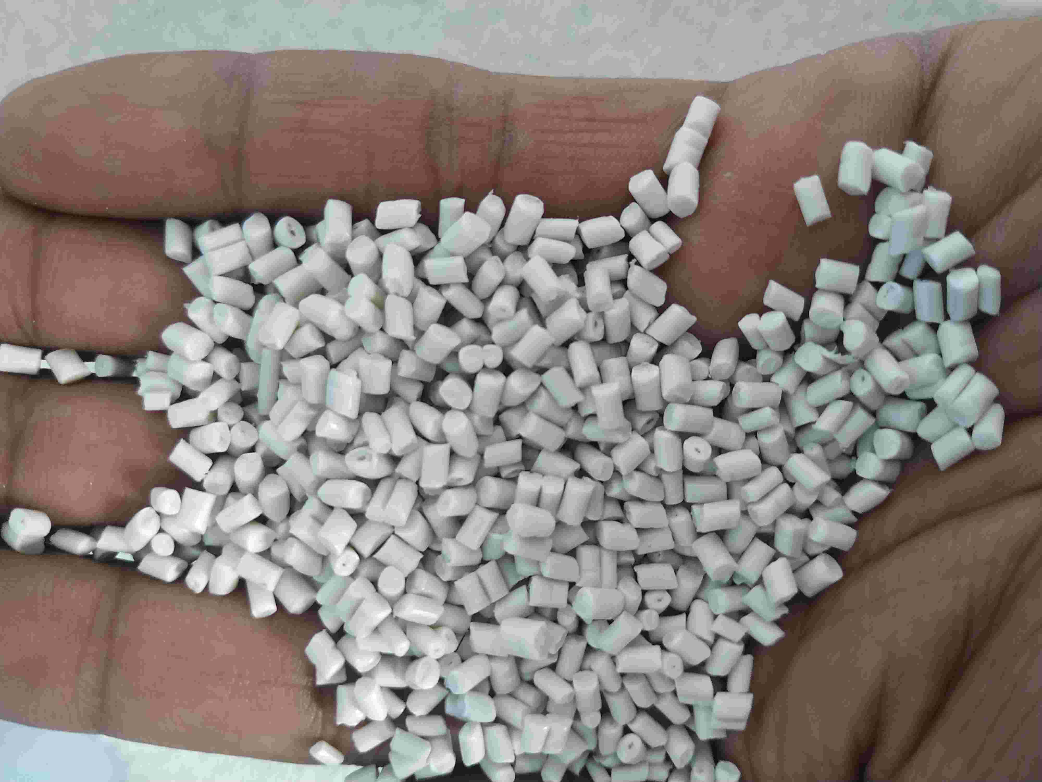 PP MILKY WHITE GRANULES,PP,Reprocess Granule,Injection Molding,Laravel