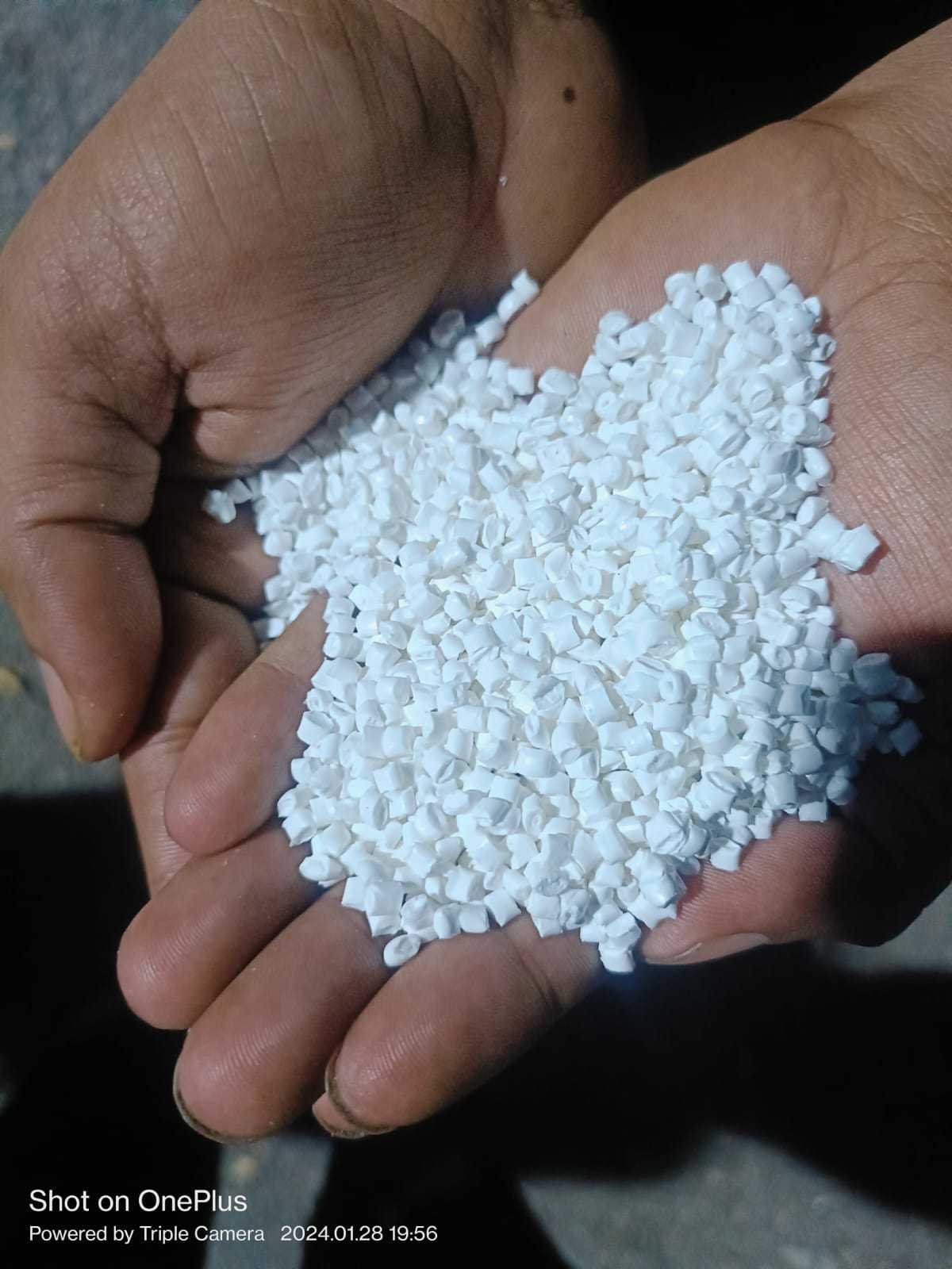 PP MILKY WHITE GRANULES,PP,Reprocess Granule,Injection Molding,Laravel