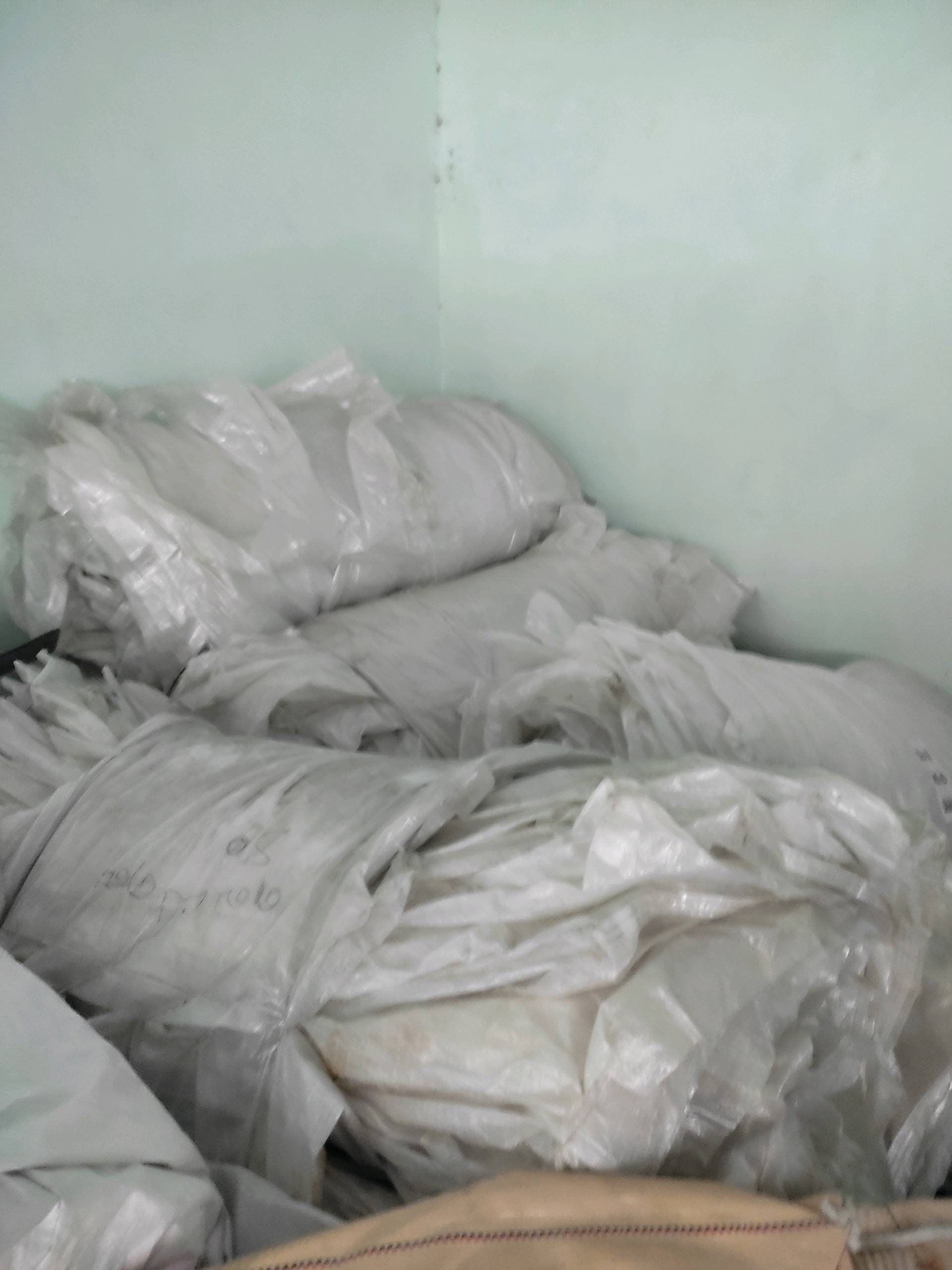 PP WHITE RAFFIA,PP,lumps,raffia,Plastic4trade